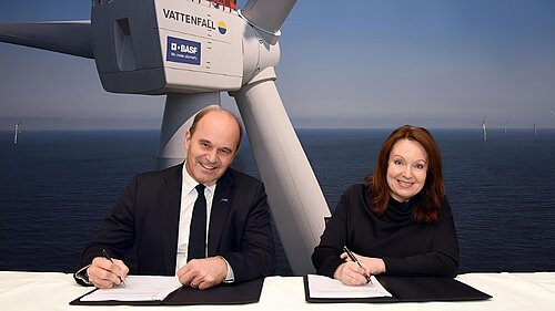Vattenfall und BASF vereinbaren Partnerschaft für zwei Offshore-Windparks - Schiff & Hafen