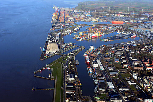 German Dry Docks und MWB Motorenwerke Bremerhaven fusionieren - Schiff ...